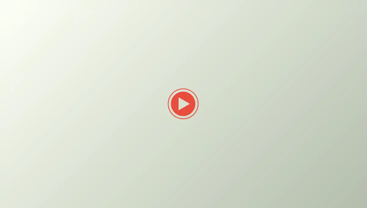 CSS Play/Pause Buttons - Bouncing Play Button example : CSS Mix